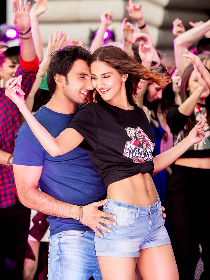 Befikre (Befikre Wiki) Fan Photos | Befikre Photos, Images, Pictures ...