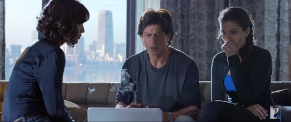 Fan (Fan Shahrukh Khan) Fan Photos | Fan Photos, Images, Pictures ...