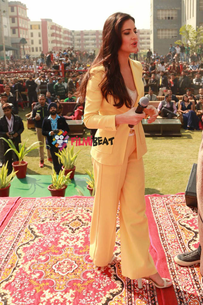 Fitoor (Fitoor Review) Fan Photos | Fitoor Photos, Images, Pictures ...