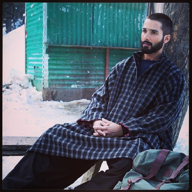 Haider Fan Photos | Haider Photos, Images, Pictures # 23518 - FilmiBeat
