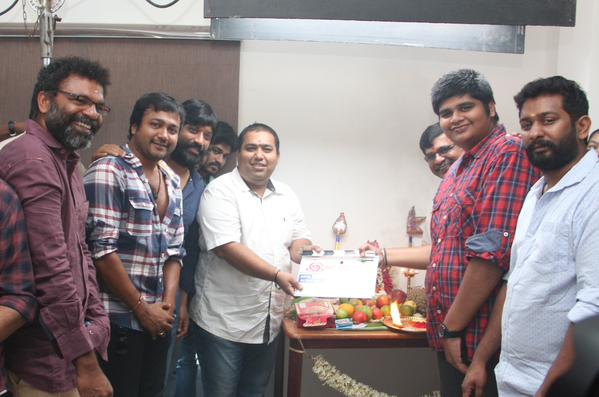 Iraivi (Iravi) Fan Photos | Iraivi Photos, Images, Pictures # 37032 ...