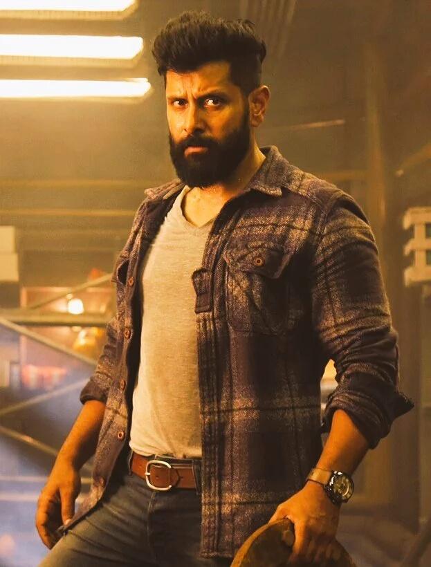Iru Mugan (Irumugan) Fan Photos | Iru Mugan Photos, Images, Pictures ...