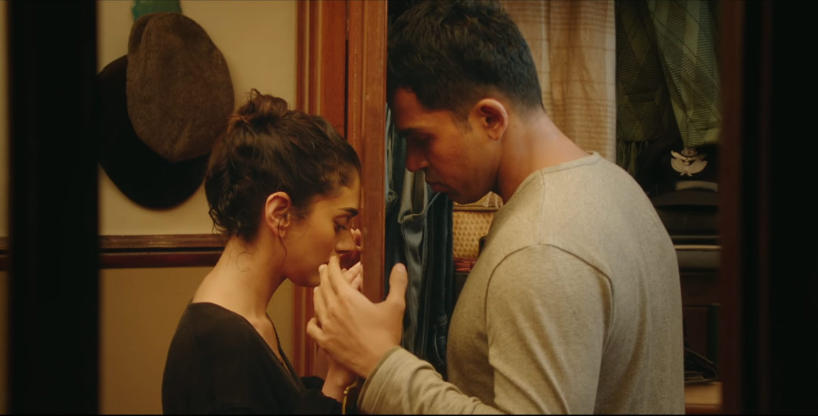 Kaatru Veliyidai (Katru Veliyidai) Fan Photos | Kaatru Veliyidai Photos ...