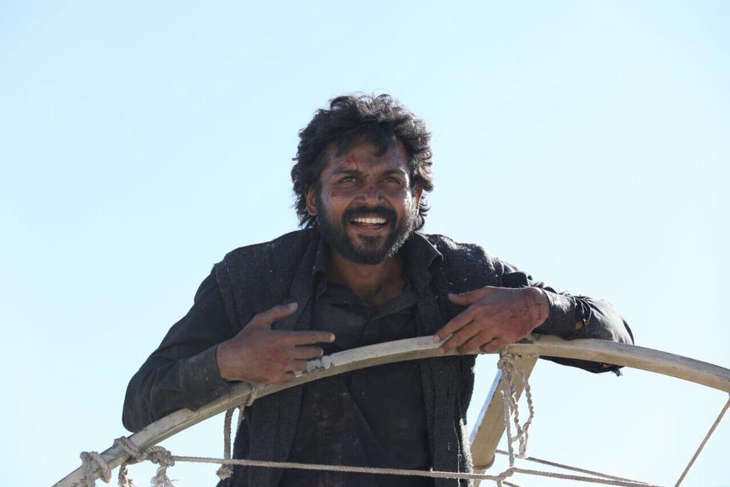 Kaatru Veliyidai (Katru Veliyidai) Fan Photos | Kaatru Veliyidai Photos ...