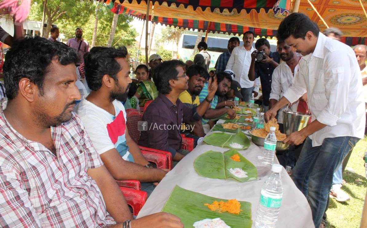 Kaththi (Kathi) Fan Photos | Kaththi Photos, Images, Pictures # 26315 ...