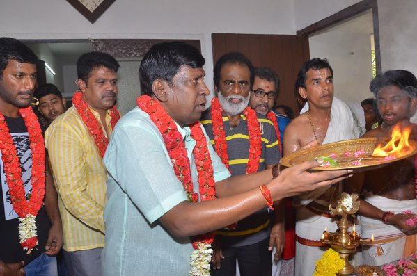 Kaththi Sandai (Kathi Sandai) Fan Photos | Kaththi Sandai Photos ...