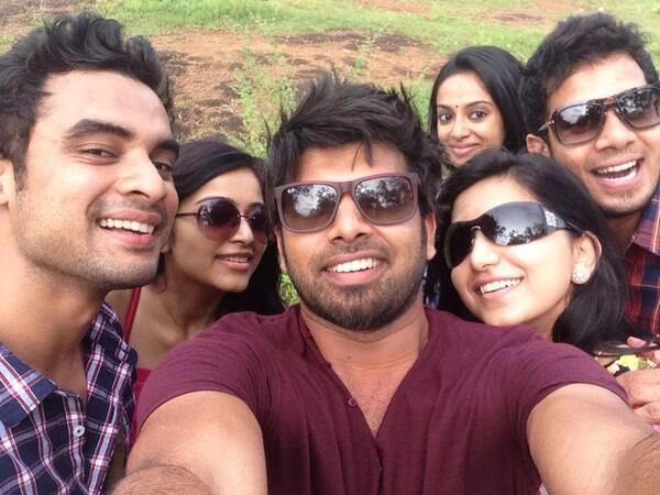 Koothara Fan Photos | Koothara Photos, Images, Pictures # 21687 - FilmiBeat