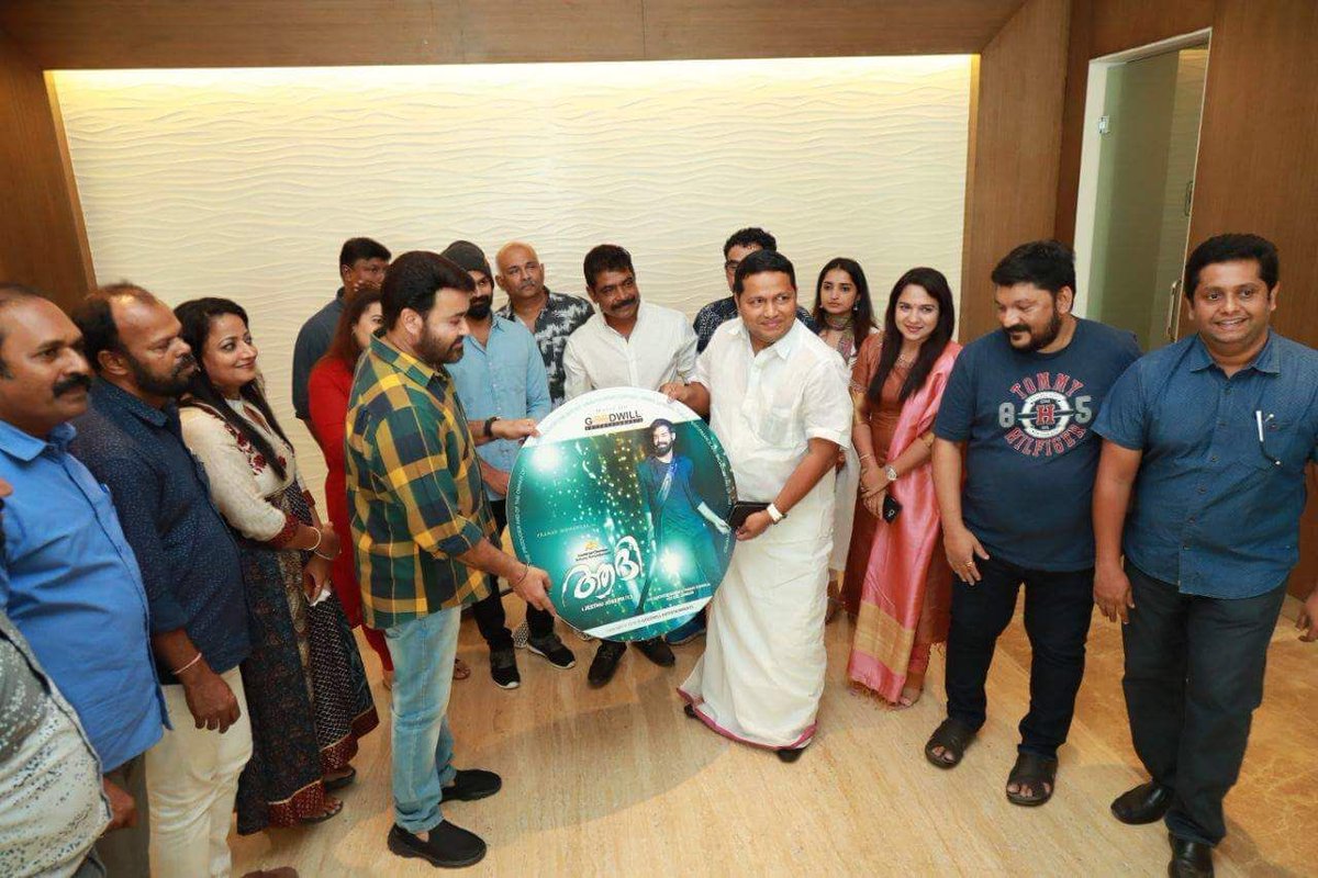 Aadhi (Aadhi Pranav Mohanlal Movie) Fan Photos | Aadhi Photos, Images ...