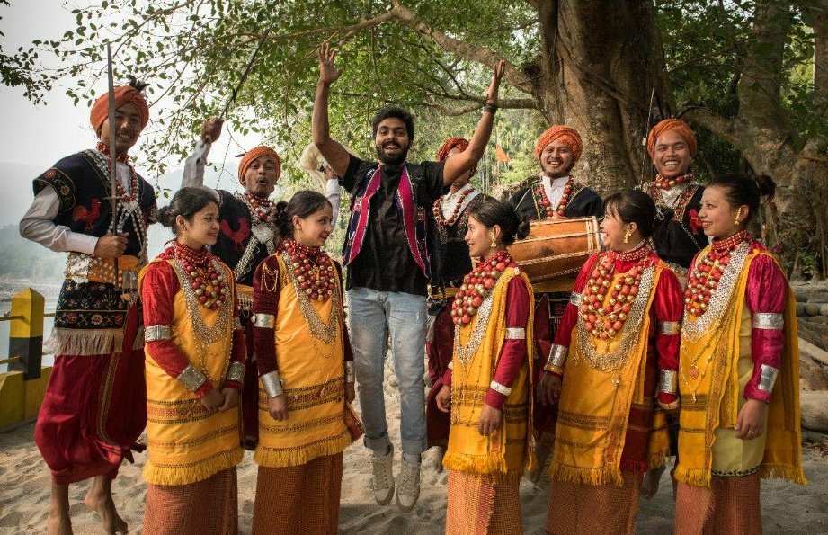 Sarvam Thaala Mayam Fan Photos | Sarvam Thaala Mayam Photos, Images ...