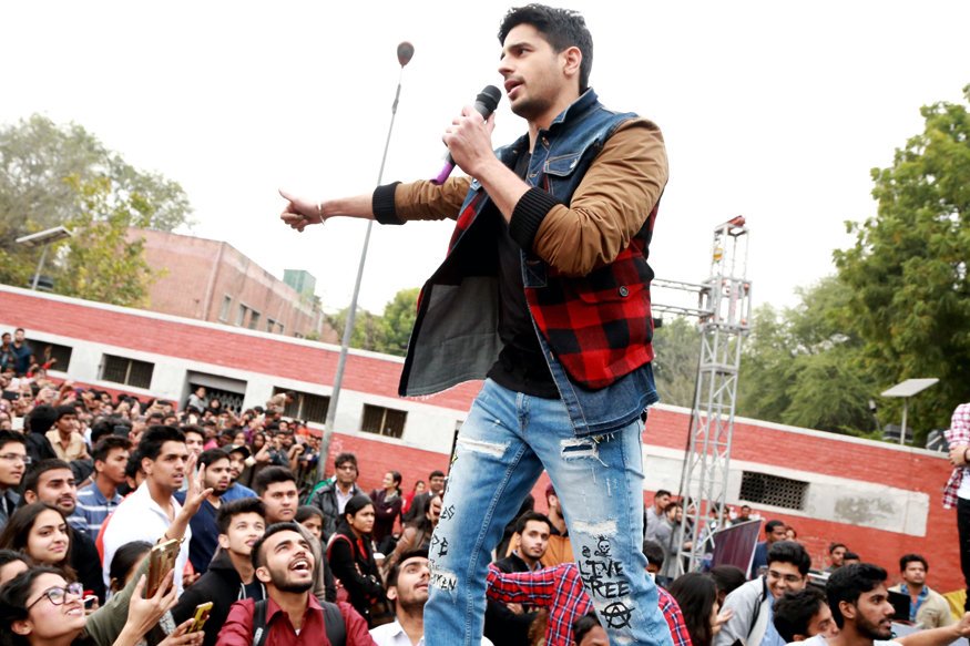 Aiyaary Fan Photos | Aiyaary Photos, Images, Pictures # 60033 - FilmiBeat