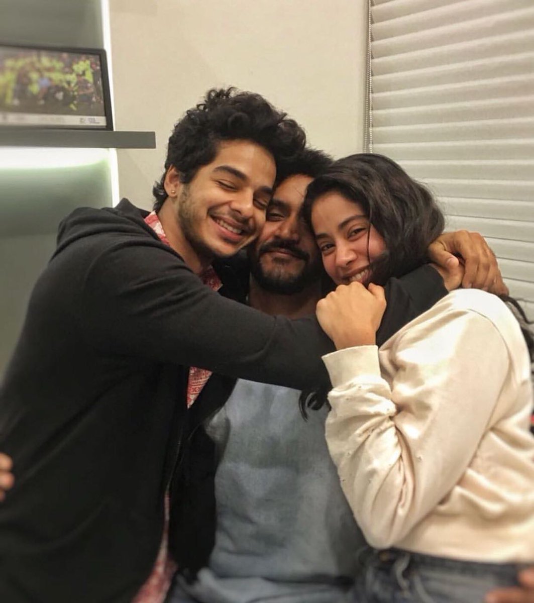 Dhadak Fan Photos | Dhadak Photos, Images, Pictures # 61061 - FilmiBeat