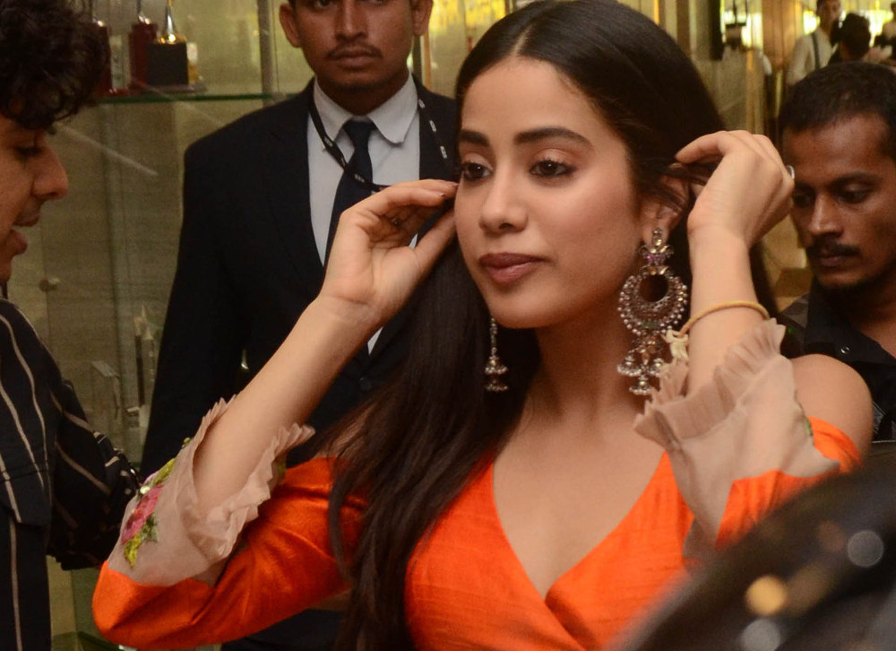 Dhadak Fan Photos | Dhadak Photos, Images, Pictures # 62156 - FilmiBeat