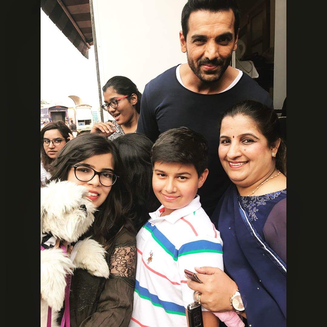 Raakh Fan Photos | Raakh Photos, Images, Pictures # 17756 - FilmiBeat