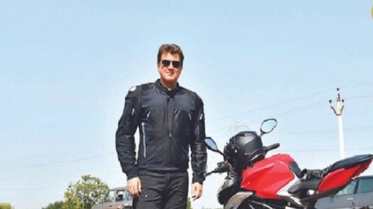 Valimai Fan Photos | Valimai Photos, Images, Pictures # 75764 - FilmiBeat