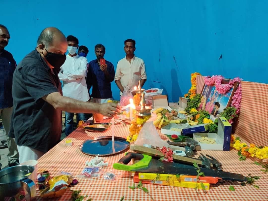 Barroz (Baaroz) Fan Photos | Barroz Photos, Images, Pictures # 72404 ...