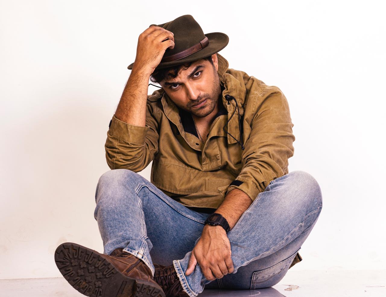 Paagal Fan Photos | Paagal Photos, Images, Pictures # 70321 - FilmiBeat