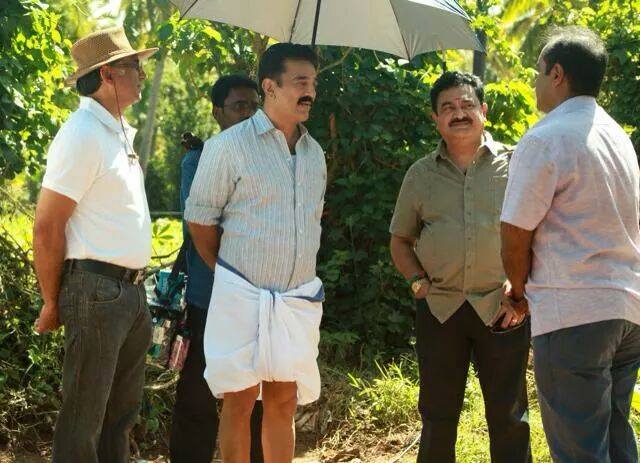 Papanasam (Paapanasam) Fan Photos | Papanasam Photos, Images, Pictures ...