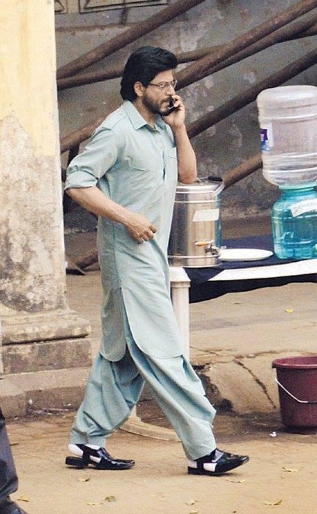 Raees (Raees Cast) Fan Photos | Raees Photos, Images, Pictures # 37124 ...
