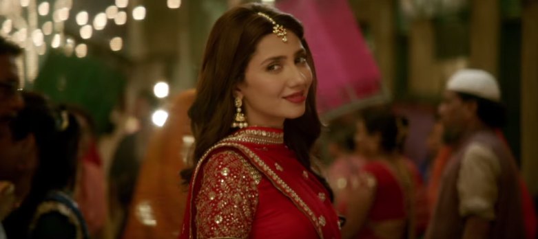 Raees (Raees Cast) Fan Photos | Raees Photos, Images, Pictures # 53308 ...