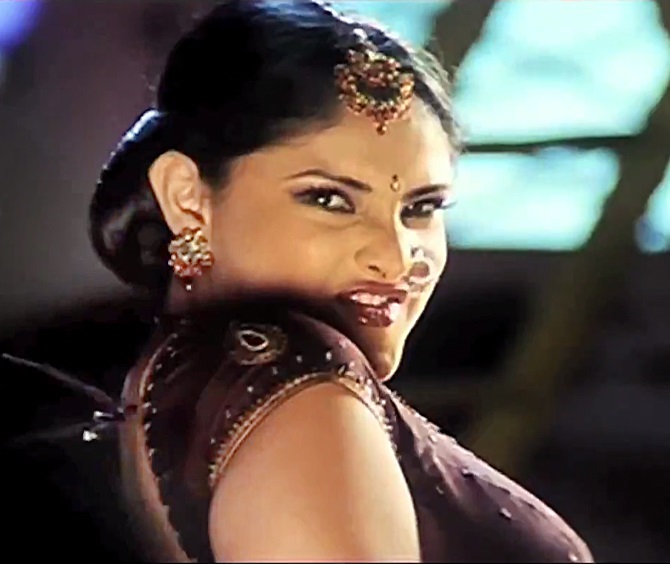 Ramya Fan Photos | Ramya Pictures, Images - 19133 - FilmiBeat