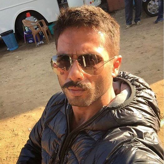Rangoon (Rangoon Cast) Fan Photos | Rangoon Photos, Images, Pictures ...