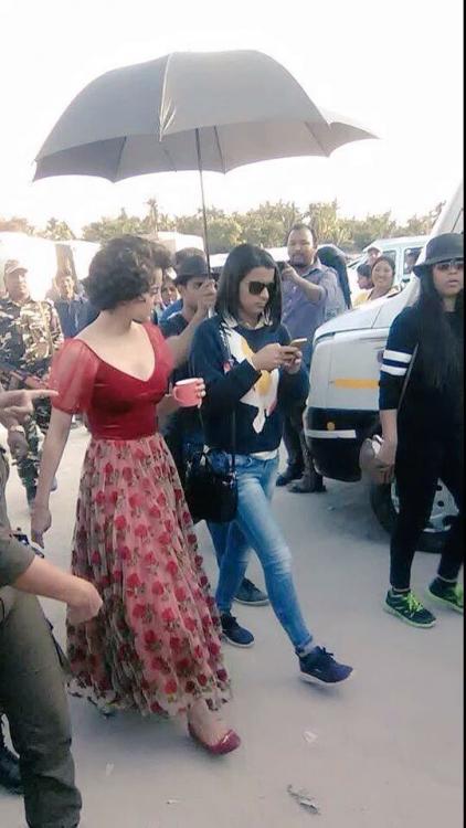 Rangoon (Rangoon Cast) Fan Photos | Rangoon Photos, Images, Pictures ...