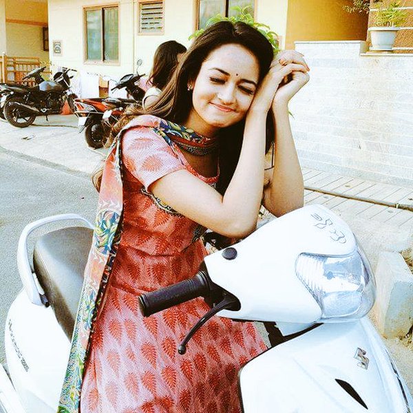 Saheba Fan Photos | Saheba Photos, Images, Pictures # 43244 - FilmiBeat