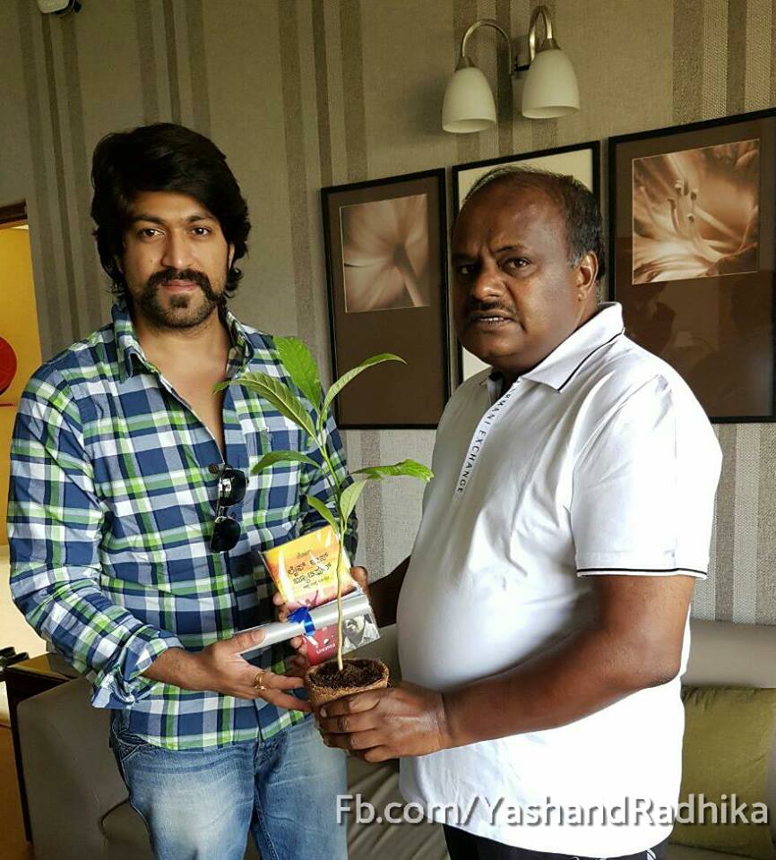 Santhu Straight Forward Fan Photos | Santhu Straight Forward Photos ...