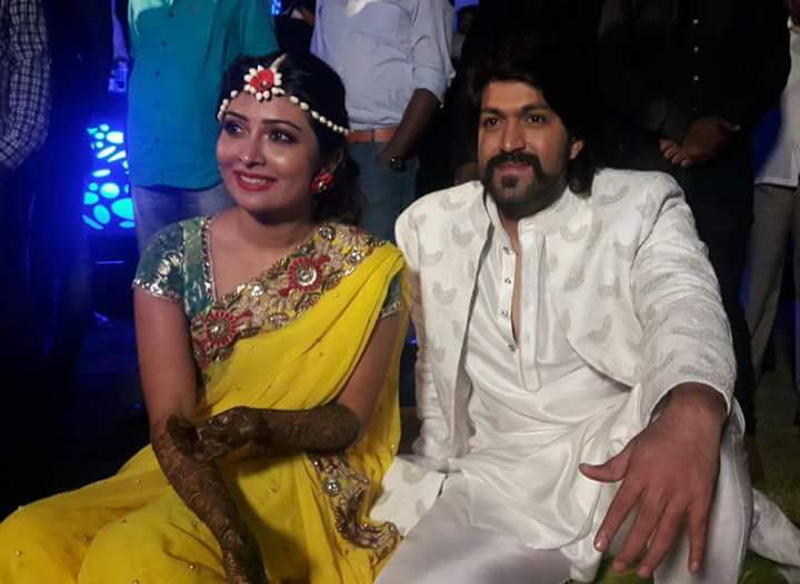 Santhu Straight Forward Fan Photos | Santhu Straight Forward Photos ...