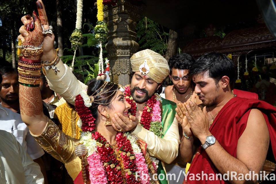 Santhu Straight Forward Fan Photos | Santhu Straight Forward Photos ...