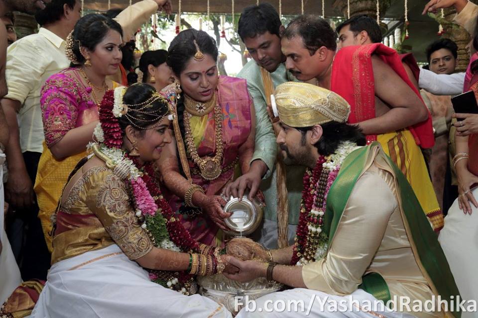 Santhu Straight Forward Fan Photos | Santhu Straight Forward Photos ...