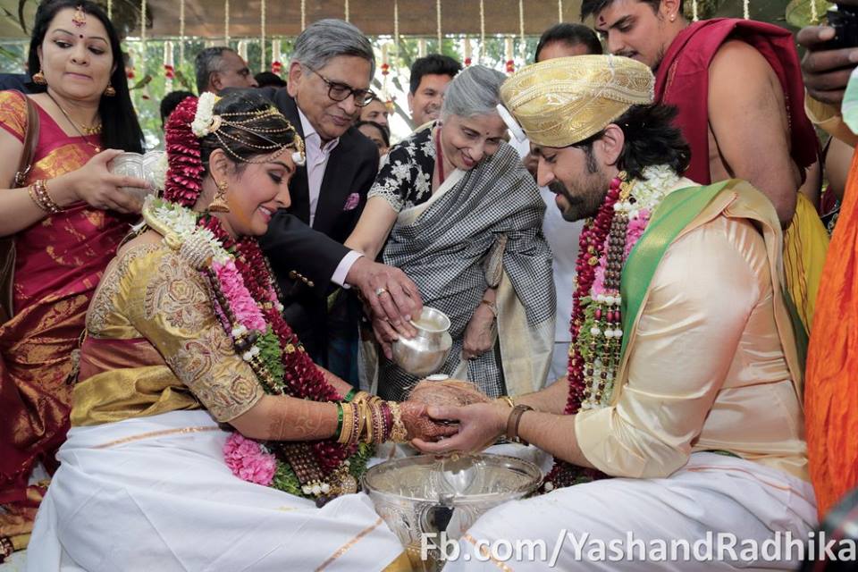 Santhu Straight Forward Fan Photos | Santhu Straight Forward Photos ...