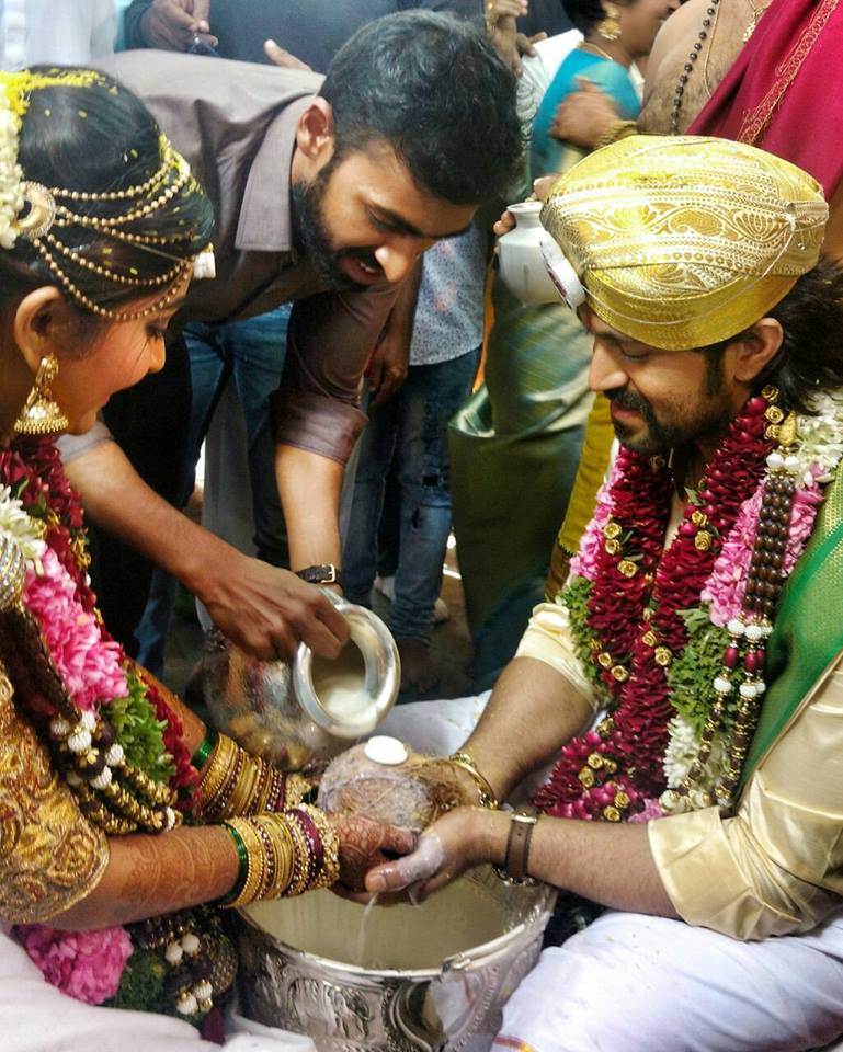 Santhu Straight Forward Fan Photos | Santhu Straight Forward Photos ...