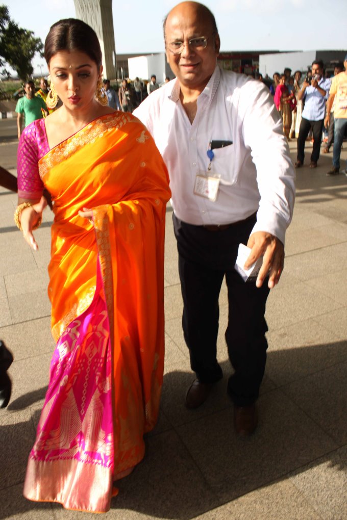 Sarabjit (Sarabjit Cast) Fan Photos | Sarabjit Photos, Images, Pictures ...