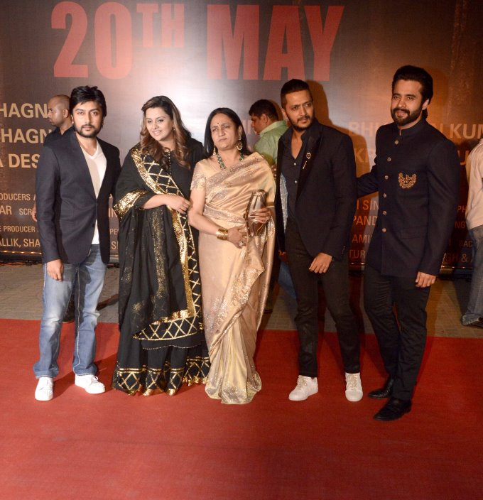 Sarabjit (Sarabjit Cast) Fan Photos | Sarabjit Photos, Images, Pictures ...