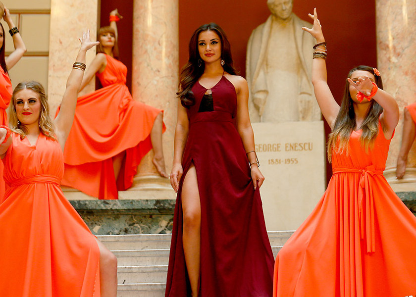 Singh Is Bling (Singh Is Bliing Movie) Fan Photos | Singh Is Bling ...