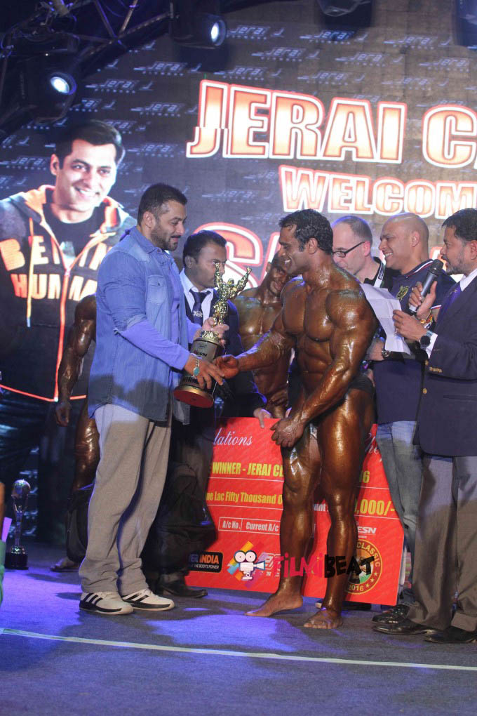 Sultan (Sultan Movie Story) Fan Photos | Sultan Photos, Images ...