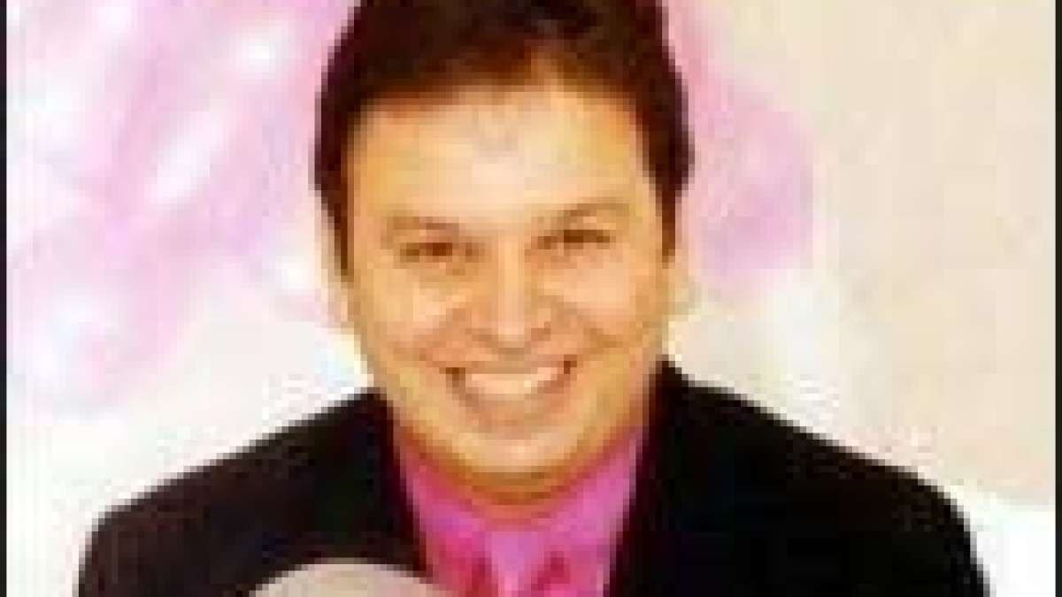 Roshan Abbas | Shahrukh Khan | Red Chillies Entertainment | Directing ...