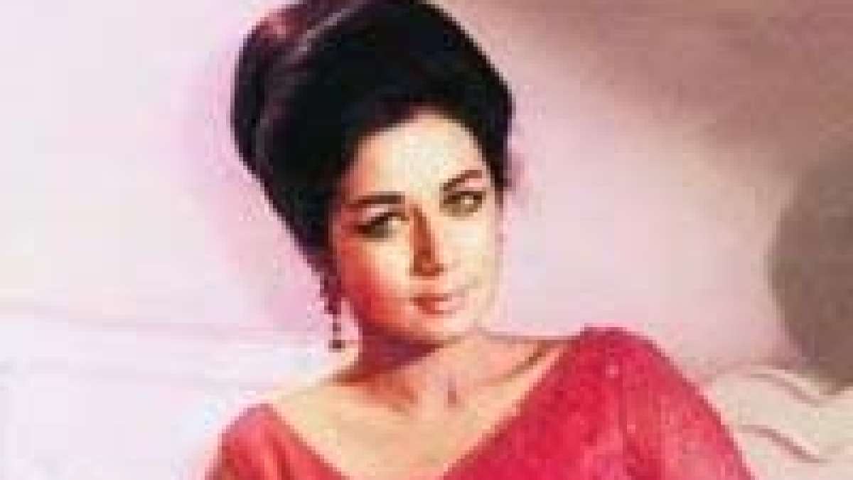 Actress Nanda | Eternal Sister | Director Manmohan Desa | Vinayak ...