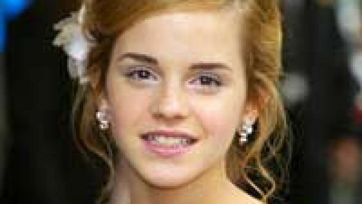 Actress Emma Watson | Fashion | Noble Cause | Charity Programme ...