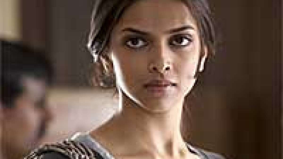 Deepika Padukone | Bold | Karthik Calling Karthik | Farhan Akhtar | Om ...