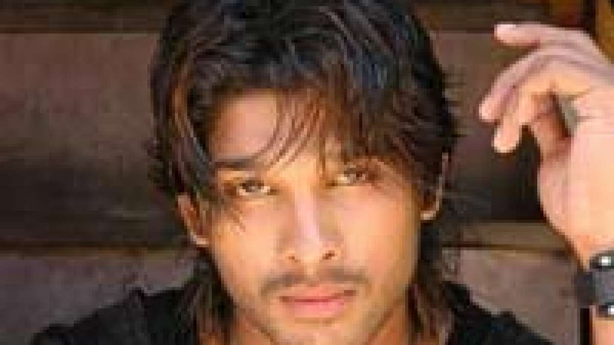 Allu Arjun | Telugu Movie Varudu | Tamil Hero Arya | Gunasekhar ...