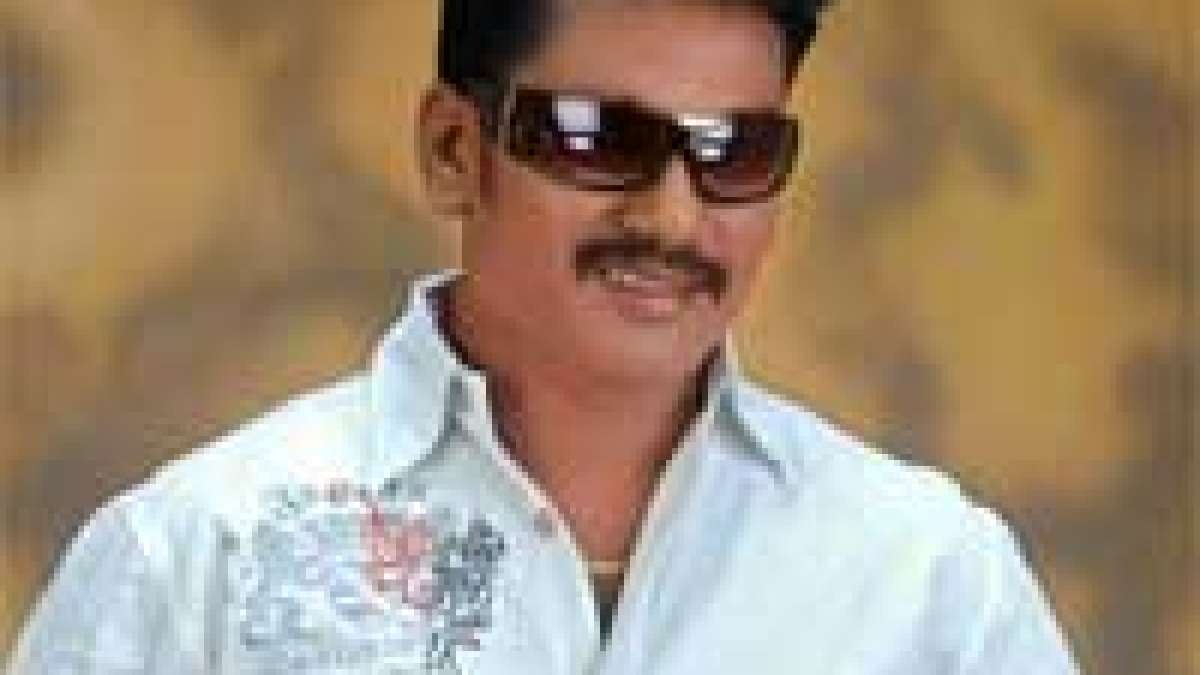 Director Aadhiraj | Tamil Movie Naran | Thriller | Silandhi ...