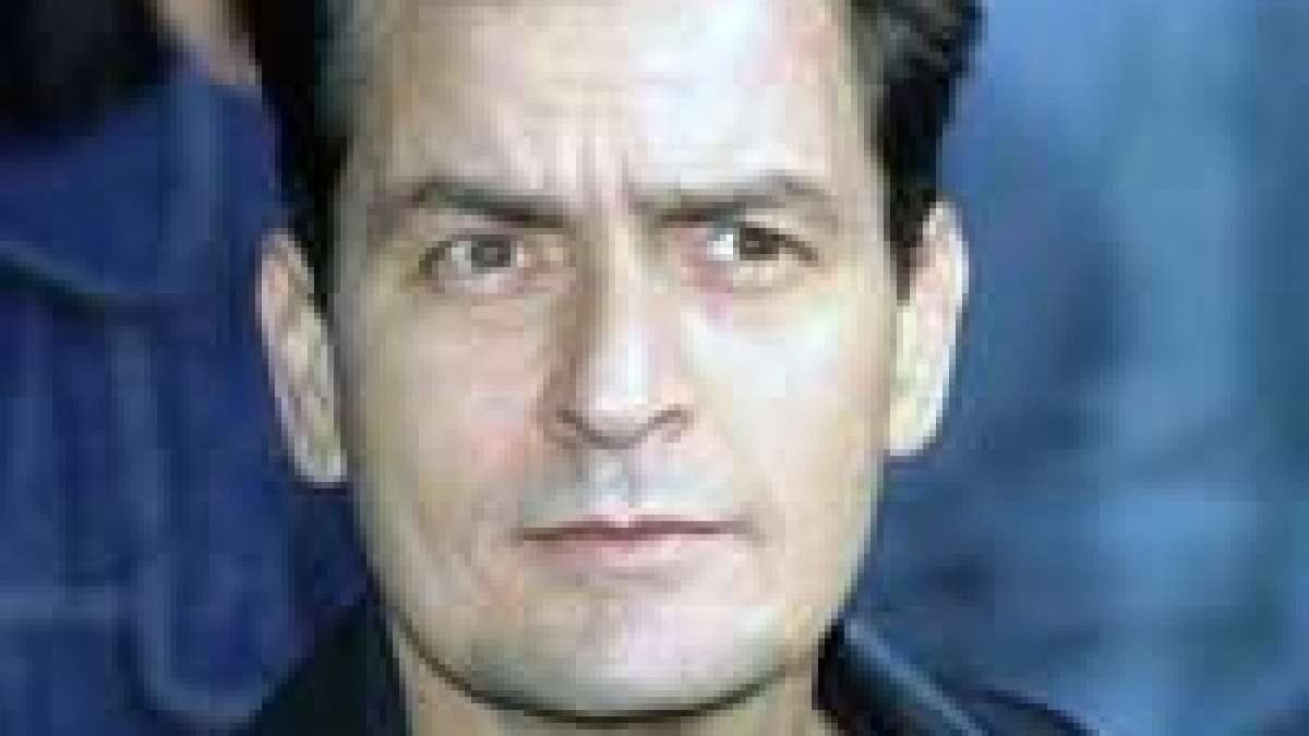 Actor Charlie Sheen | Lost Teeth | Drug Use Result | Porcelain Veneers ...