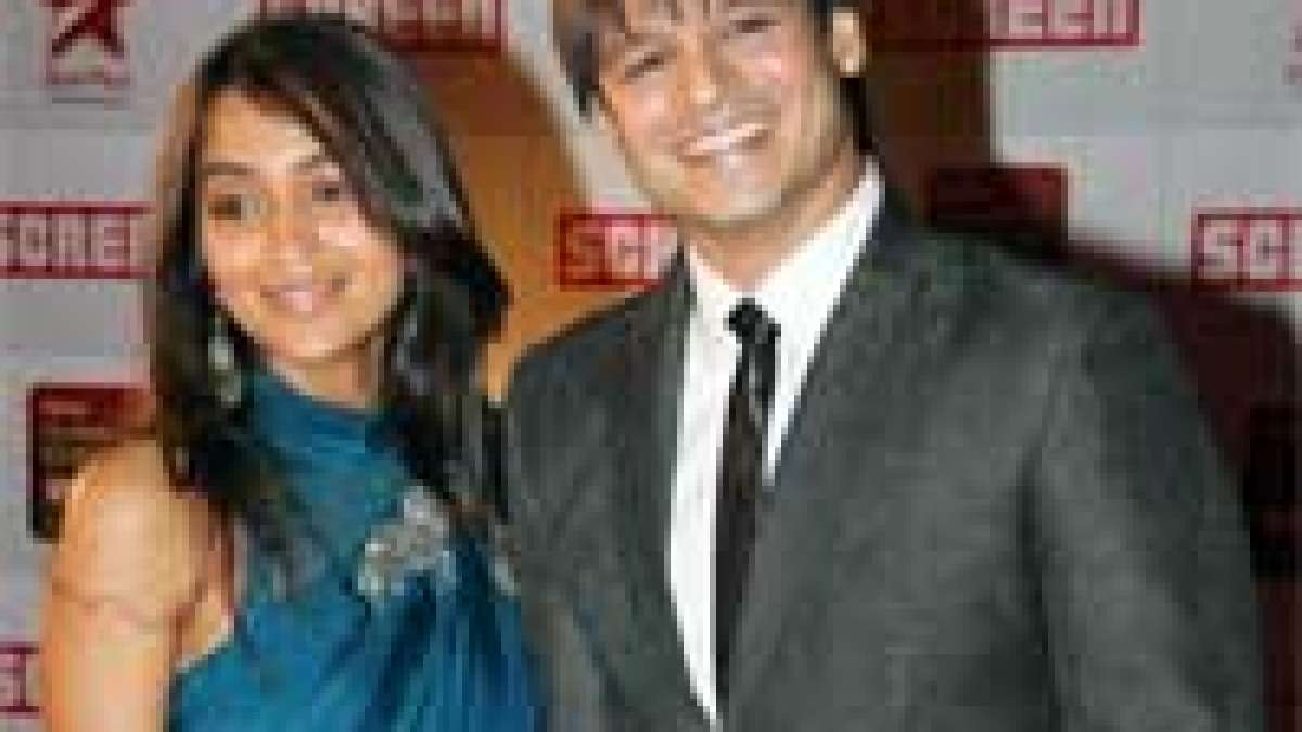 Vivek Oberoi | Priyanka Alva | Celebrated | Valentines Day | Special ...