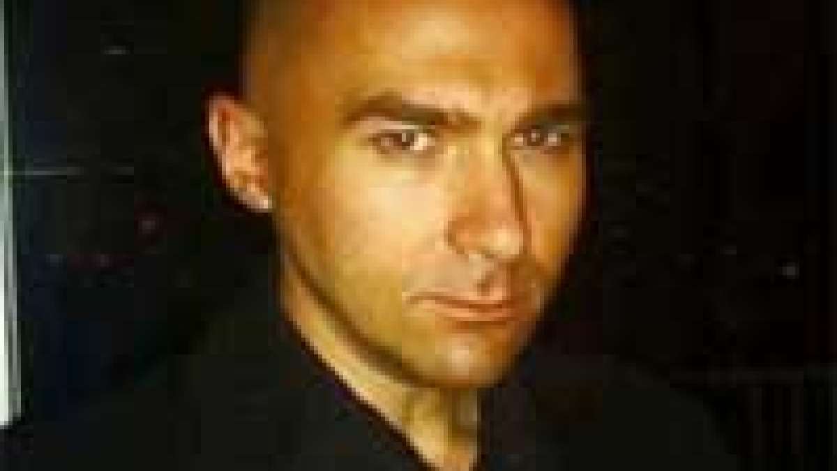 Adam Harris eyeing villain role in New Superman Reboot - Filmibeat