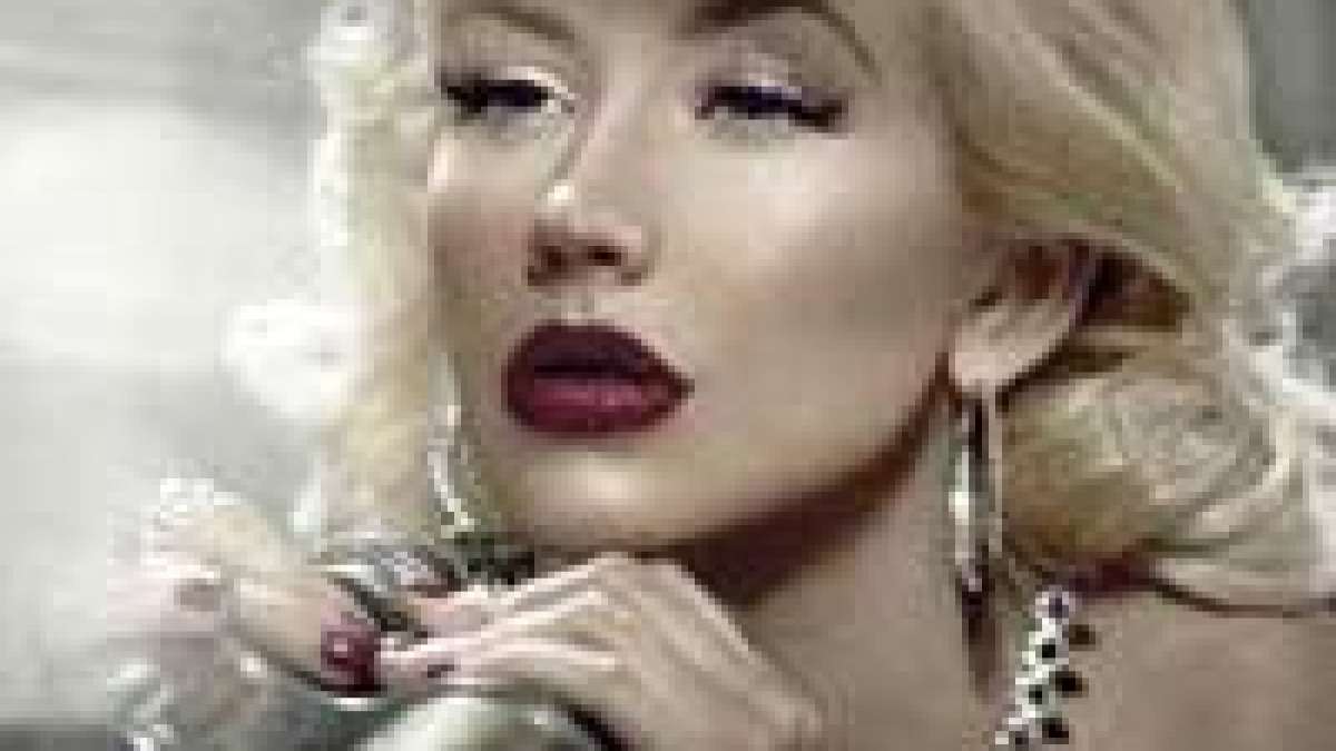 Christina, Mariah, Shakira in fray for award - Filmibeat