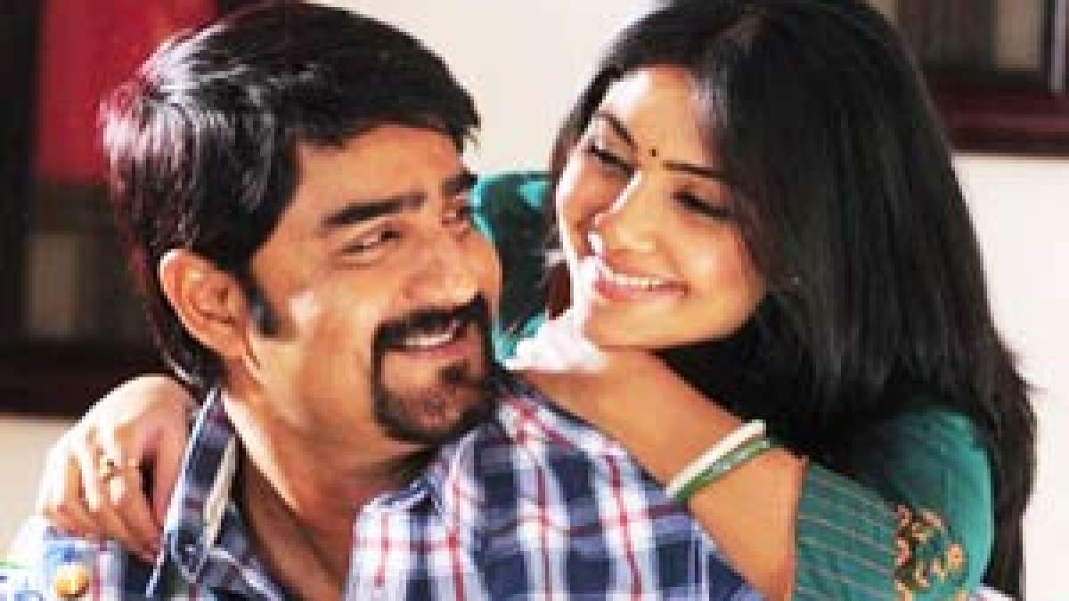 Virodhi Movie Review - The other side of Naxal movement - Filmibeat