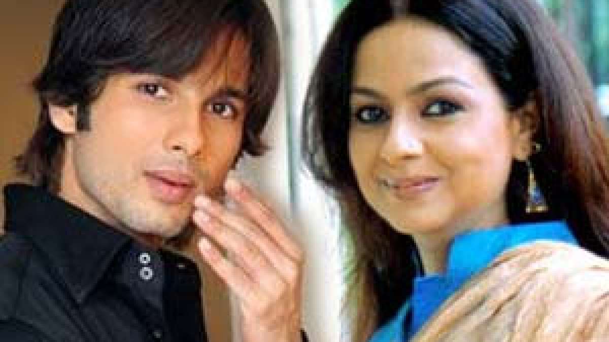 Shahid Kapoor | Mom Neelima Azim | Shahid Neelima Verova Apartment ...
