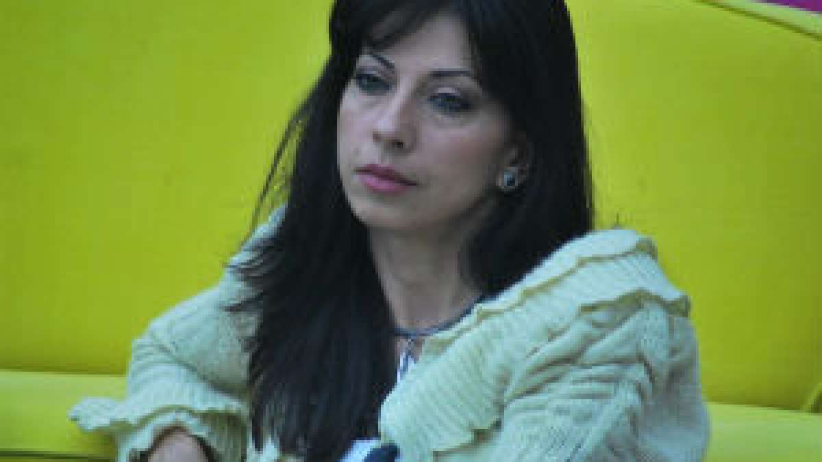 Vida Samadzai Goodbye | Bigg Boss 5 House | Miss Afghanistan ...